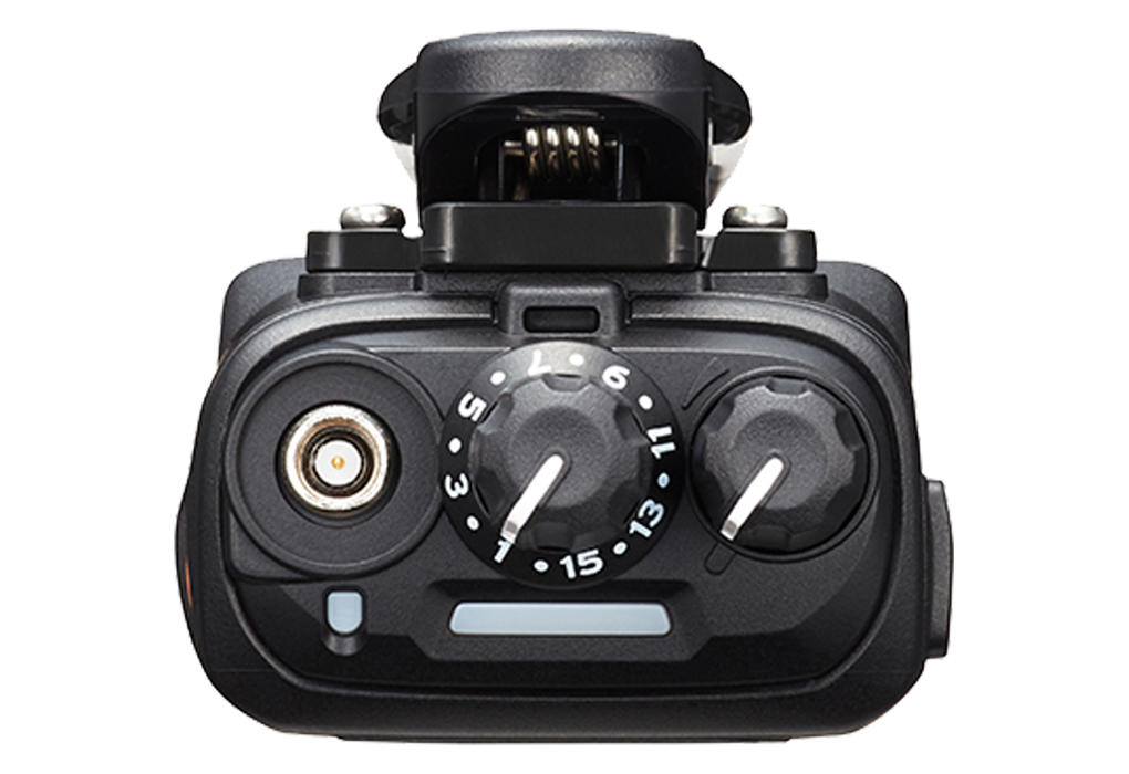 Portable Radios • NX-3320E2 Features • KENWOOD Europe